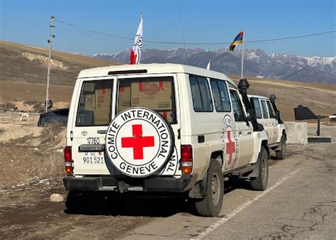 The Icrc At Work Under Blockade