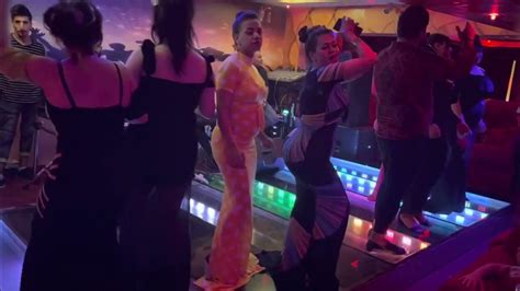 رفص بنات يخبل Youtube