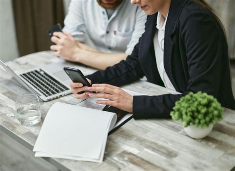 11 Best Email Campaigns To Announce A New Loyalty Program In 2025 — Fontsarena