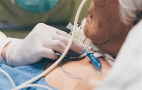 Permeabilidad De La Vía Aérea En Paciente Con Traqueostomía Kinesiología