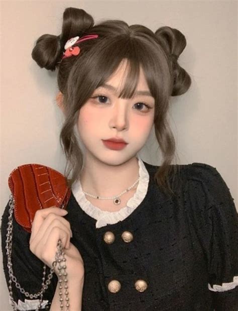 สวยปังอลังเวอร์ รวม 25 ไอเดียทรงผมสวยๆ ทำง่าย เข้ากับเทศกาลคริสต์มาส