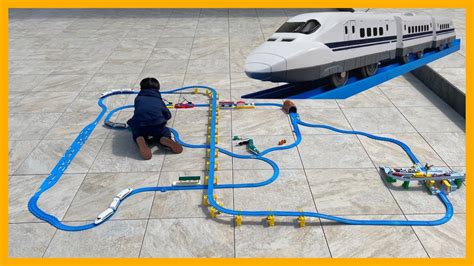 프라레일로 야외에서 초대형 기차길 만들기 놀이 Youtube