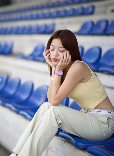 រាងក៏ស្អាត រ៉េត ស៊ូហ្សាណា ទើបដោះដែក ធ្មេញ ទៀត ញញឹមរាយមន្តស្នេហ៍យកហ្មង Khmerload Cambodia