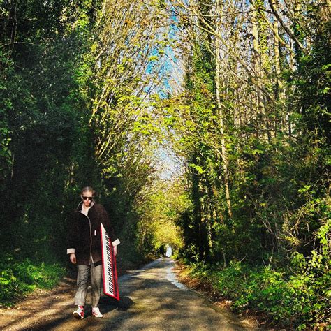 Helping Hand Ellie Thomas