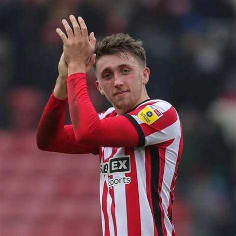 Midfielder Reveals The Alex Neil Criticism That Has Supercharged His Sunderland Career Sports