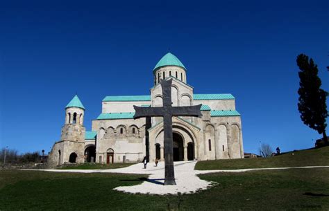 პრომეთეს მღვიმესათაფლია ბაგრატის ტაძარი მოწამეთა გელათის მონასტერი იმერეთი 0 Gel