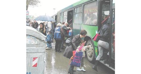 Семейства и фирми с по евтин билет за транспорта в София