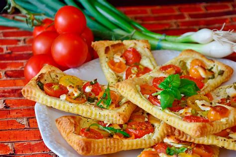 Закуски Из Слоеного Теста Рецепты С Фото —