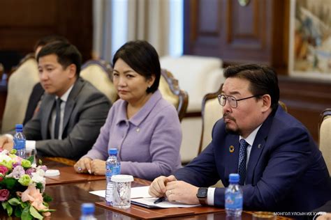 Фридрих Эбертийн сангийн Ерөнхийлөгч Мартин Шульц тэргүүтэй