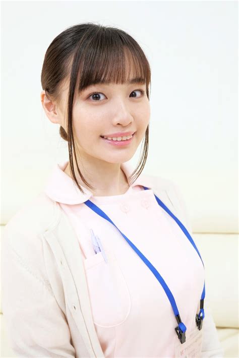 完全顔出し現役ナースをガチナンパ！白衣の天使がedに悩む男を改善！ ギン勃ちしたら喜んで中出しセックスまでさせてくれました！ 花音うららさん