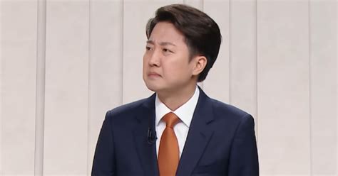 [속보] 이준석 여성 신체에 젓가락 후폭풍…야 5당 윤리위 제소