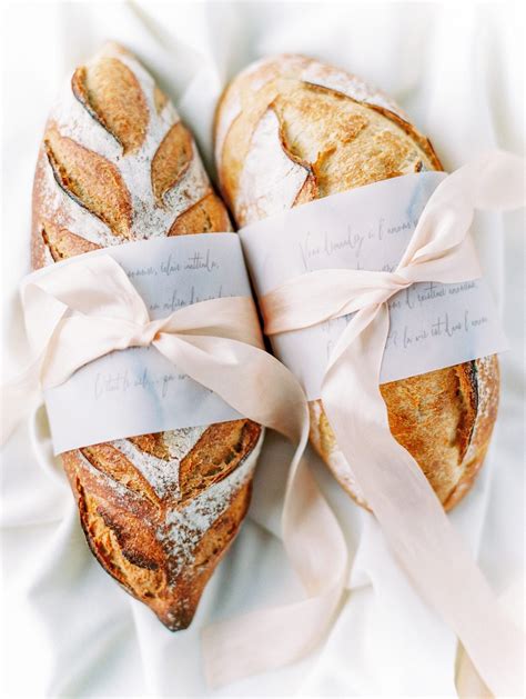 27 Creative Ways To Serve Bread At Your Wedding Artofit