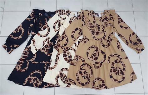 ราคา200฿ เดรสทรงเกาหลี ผ้าไหมญี่ปุ่น แพทเทินน่ารักมากก งานซิปหลังยาว 4