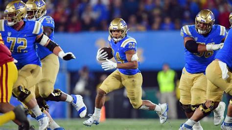 Seahawks Select Ucla Rb Zach Charbonnet With No 52 Pick Yardbarker
