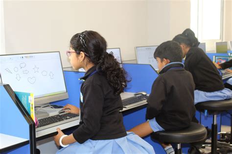 Indian School Bousher