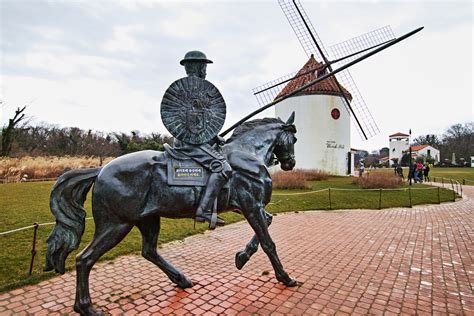 돈키호테 풍차를 향하여 돌진 시그마 Talk