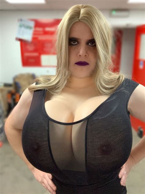 Dressing Up At Work 6 Pics XHamster