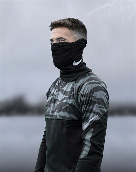 Nike Vaporknit Strike Snood - Black | Life Style Sports IE
