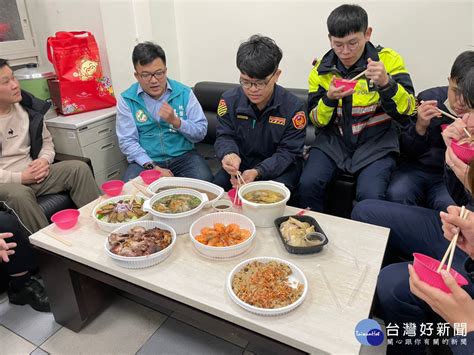桃市議員加菜慰勞 員警寒冬暖心又暖胃 Beanfun