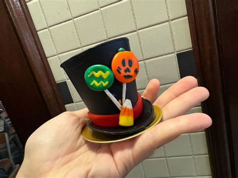 Trying The Ghost Trap Blondie Batilda Cookie Major Sweets Top Hat