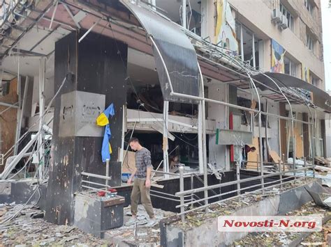 Обстріли Миколаївської області у Березнегуватому пошкоджено магазини та адмінбудівлі Новости