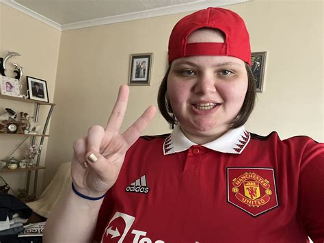 Jessica Ellis 👹⚽️ On Twitter Its My 27th Birthday Today 🎂🎁🎉🥳