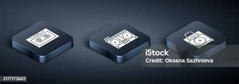 아이소 메트릭 레트로 오디오 카세트 테이프 기타 앰프 및 음악 재생 및 믹싱을위한 Dj 리모컨을 설정하십시오 벡터 3차원 형태에 대한 스톡 벡터 아트 및 기타 이미지