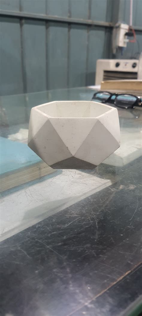 Diamond Style Octal Concrete Pot Boota Pk