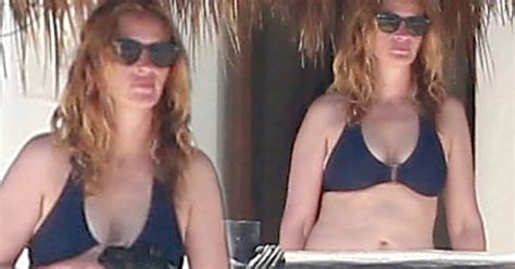 Julia Roberts Shows Off Her Curves On The Beach While On Holiday With Husband Danny Moder In