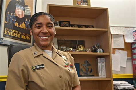 Navy Recruiter Uniform