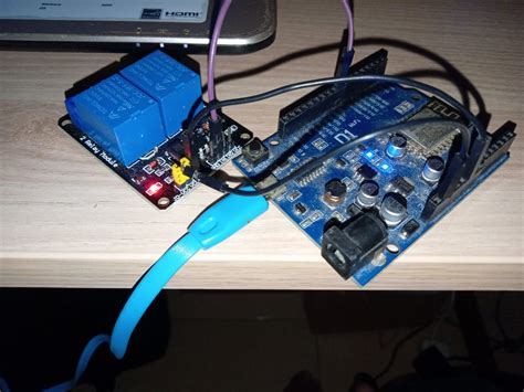 tutorial menyalakan lampu melalui android dengan arduino wemos dunia