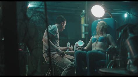 Abigail Breslin Nude