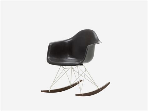 Eames Shell Chair Aims To Get People The Best For The Least