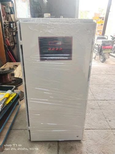 Three Phase Servo Controlled Voltage Stabilizer For Commercial At