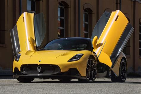 Maserati Mc20 Test Driving Italian Automakers Latest Supercar Maxim