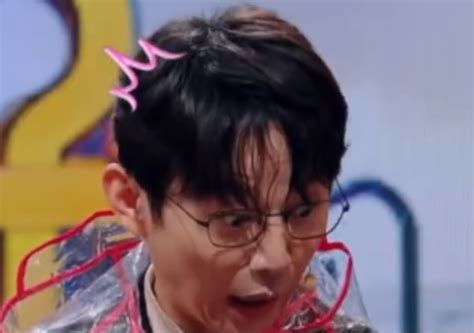 我不允许有人没看过眼睛瞪这么大的何老师