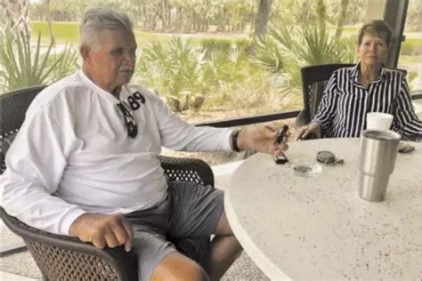 Nfl Hall Of Famer Mike Ditka And His Wife Diana Ditka Are Moving Back