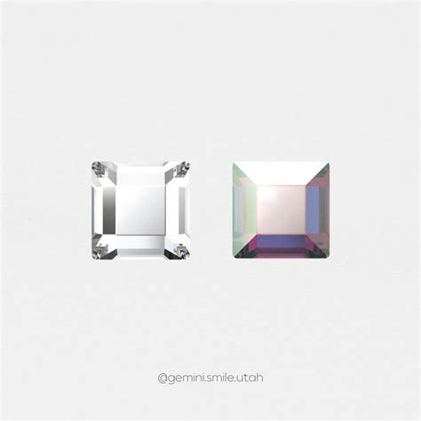 Mini Square Gemini Smile