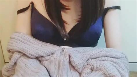 セーター着たオトコの娘がペニクリネットリシゴいてオナニー Free Sex Video Redtube