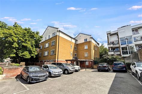 Flat 16 Presentation House 240 Wick Road Hackney London E9 5dr