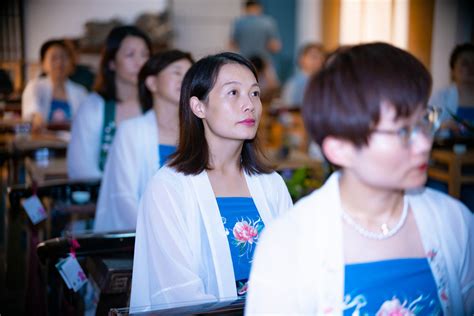 邂逅古琴遇上宁静美好的自己南京大学EDP中心国学班古琴文化体验活动