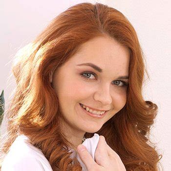 Petra Bio Read About Her Profile At Freeones