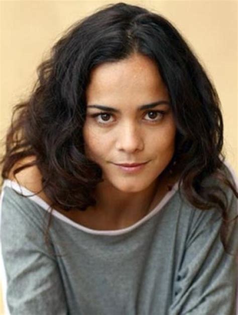 Alice Braga Biography Brazilian Film Actress