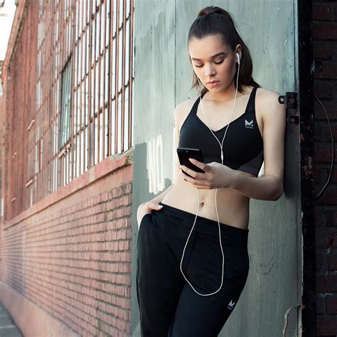 Hailee Steinfeld Sexy Photos The Fappening