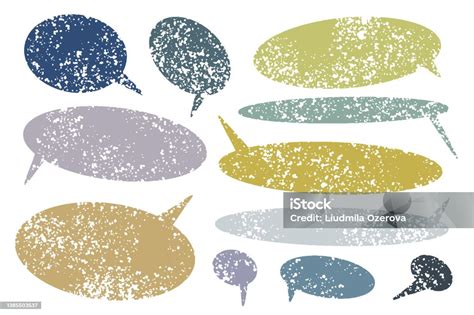 손으로 그린 콜아웃 구름 스피치 버블은 다양한 둥근 모양과 색상을 설정합니다 디자인에 대한 벡터 텍스처 요소입니다 도전에 대한