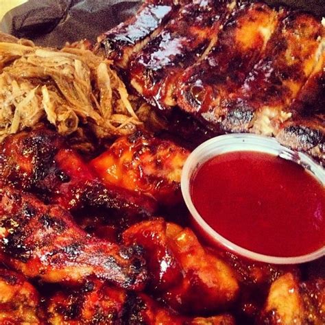 Big Bone Bbq And Wicked Wings 207 Eagle St