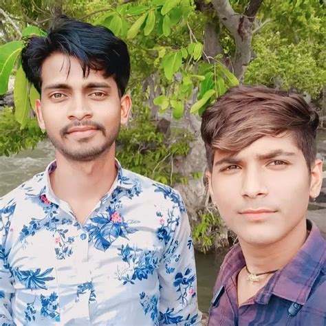𝔦𝔱𝔰 𝔞𝔞𝔨𝔞𝔰𝔥 191 its aakash 191 threads say more