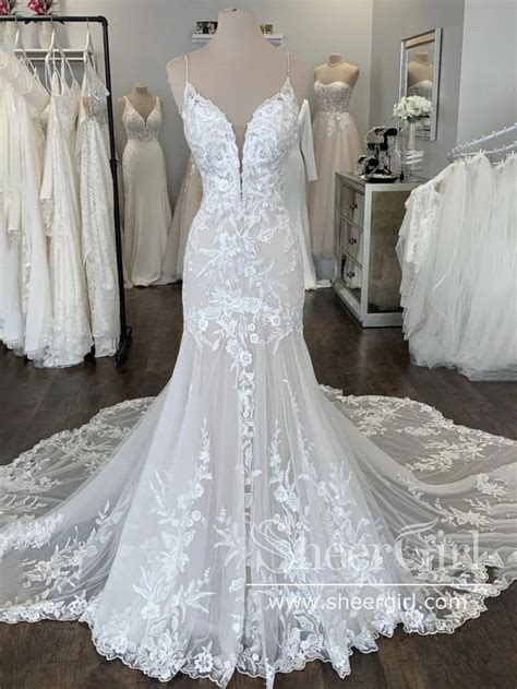 Spaghetti Straps Deep V Neck Mermaid Wedding Dress With Shaped Chapel