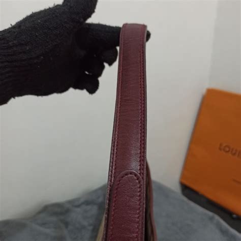 Original Daks Shoulder Bag Womens Fashion Bags And Wallets Shoulder Bags On Carousell