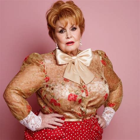 Beautiful Gilf The Contours Of A Very Huge Fat Fi 8 Puffed Chest